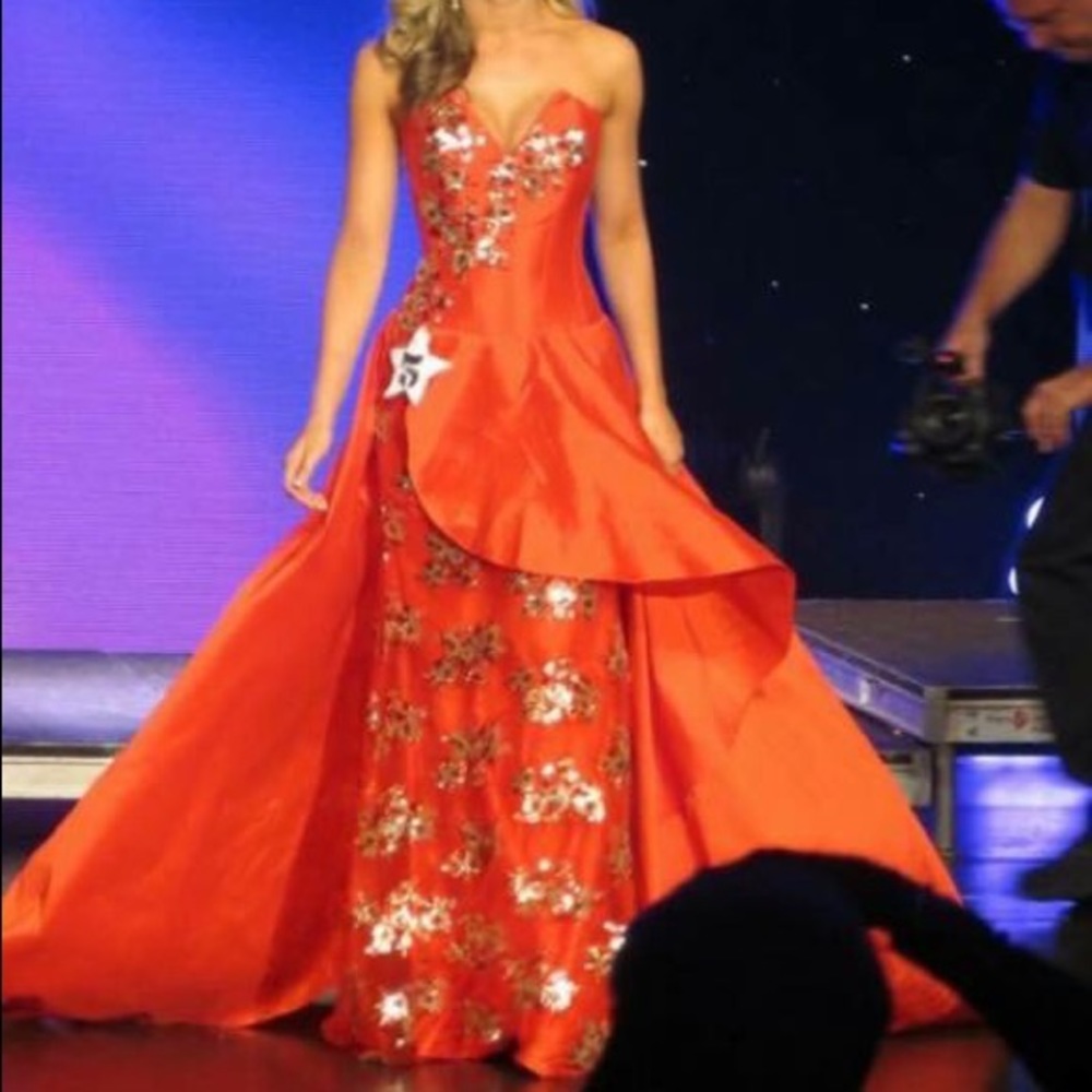 Red Fernando Wong Gown - Gem